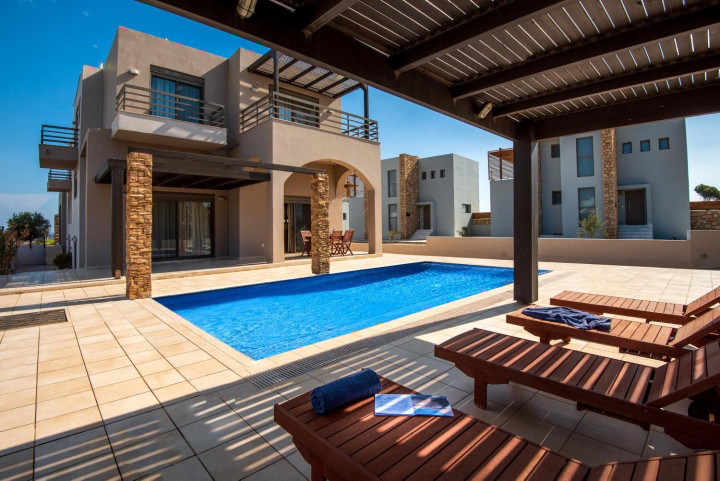 Blue Wave Villa - Road View - Rodos