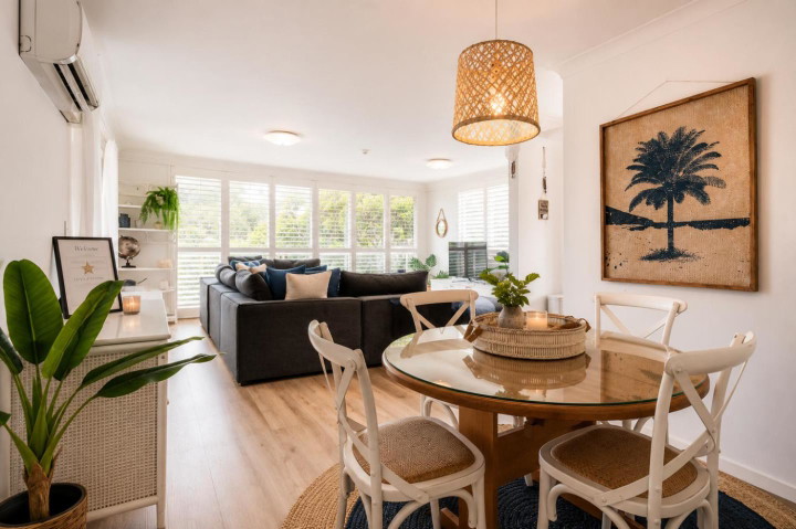Beachy, Beautiful & Burleigh's Best Location! - Gold Coast