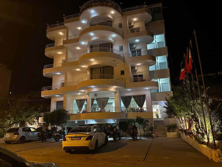 Oskar Hotel - Albania