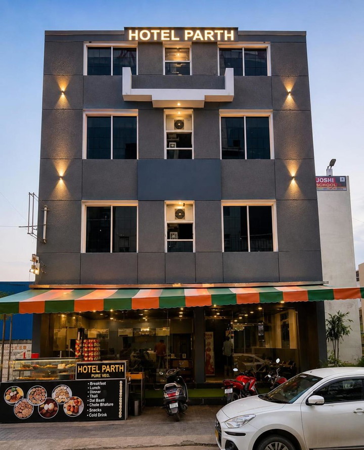 Hotel The Rediant - Vijay Nagar