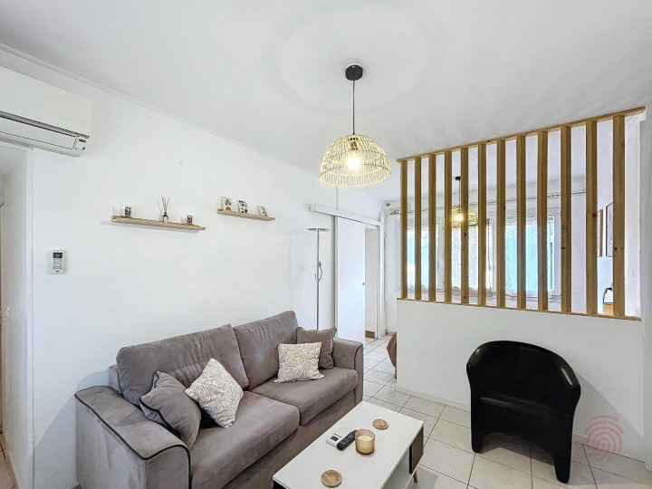 Appartement F1 Avec Terrasse Et Clim, à 650m Des Thermes - Lamalou-les-bains - Bédarieux