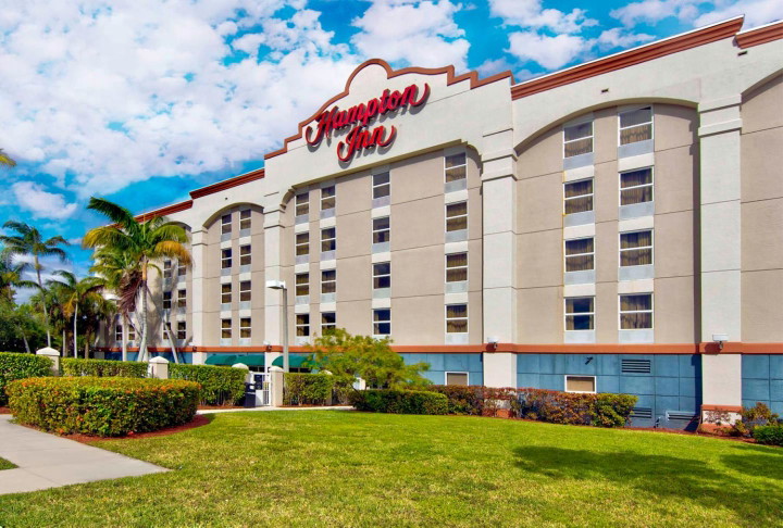 Hampton Inn Ft Lauderdale Airport North Cruise Port - Dania Beach, FL