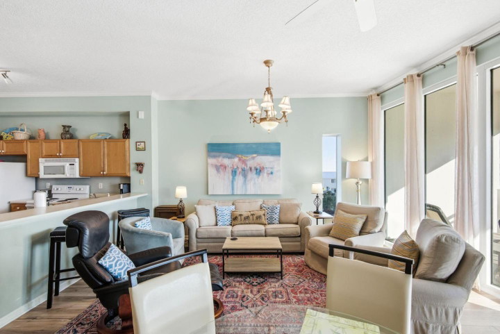 Magical 3rd-floor Condo With Pools Telescope For Stargazing & Pickleball - Seacrest, FL
