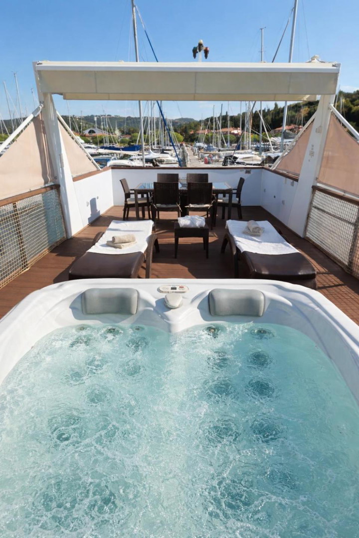 Luxury Floating Sea House Star Line - With Jacuzzi - Marina Portorož - Portorož