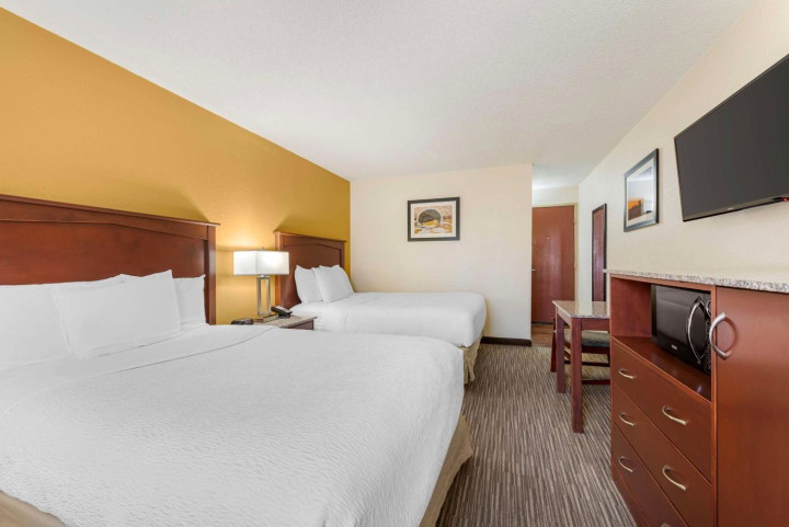 Best Western Executive Inn & Suites - Colorado Springs, CO