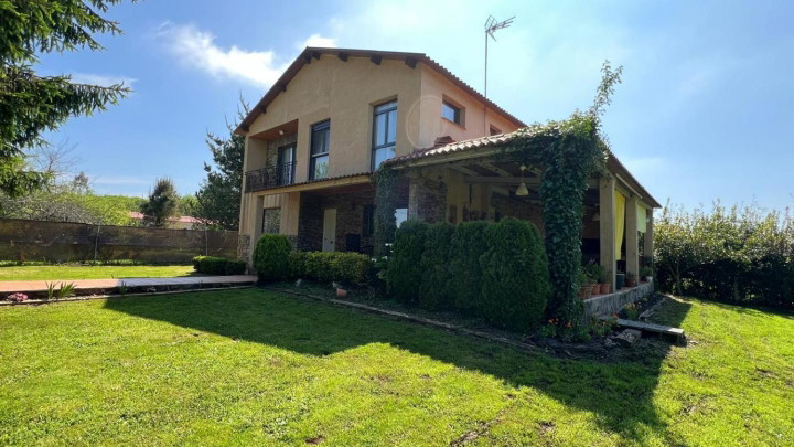 Twin Pines Camino Norte - Spain
