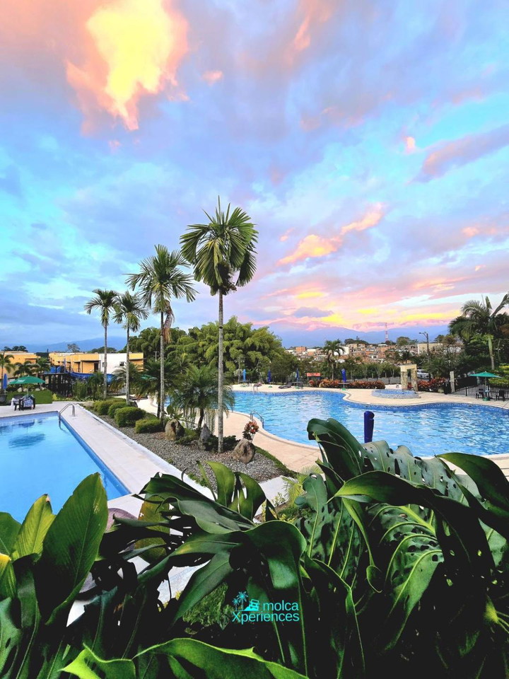 Apartamentos Privados De 3h Y 2h A 5m Del Aeropuerto, 20 Minutos Del Parque Del Cafe, 4 Piscinas, 3 Jacuzzi, Sauna By Molca - Quindío