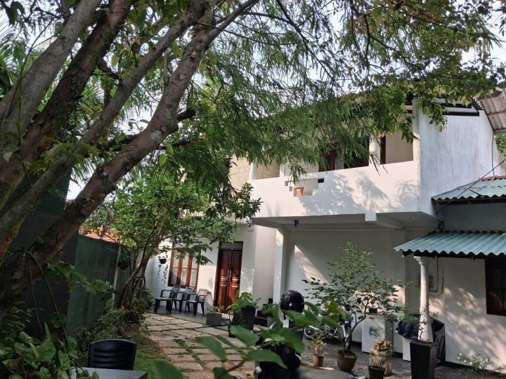 Sethun Villa Hikkaduwa - Sri Lanka