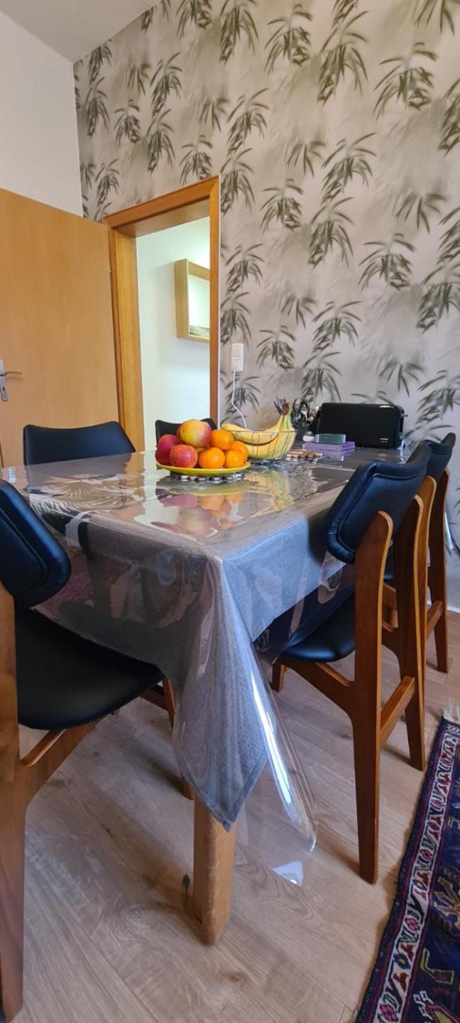 3 Schlafzimmer &Wohnküche - Oberhausen