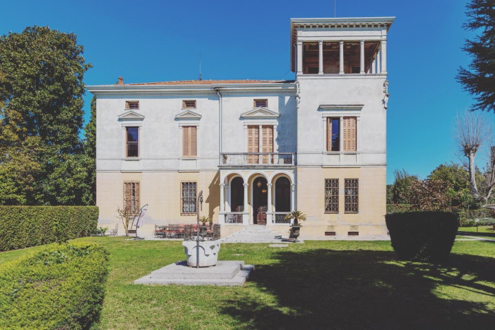 Villa Liberty Venezia - Dimora Storica Vicino Venezia - Jacuzzi, Gardens, Parking - Mira, Italy