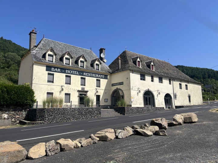 Gîte-auberge Du Pont De Lanau - Cantal