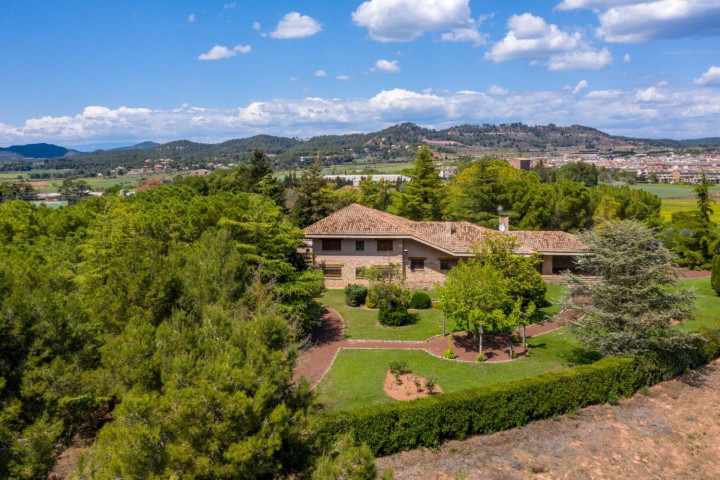 Lodging Apartments Villa El Raco - Municipality of Manresa