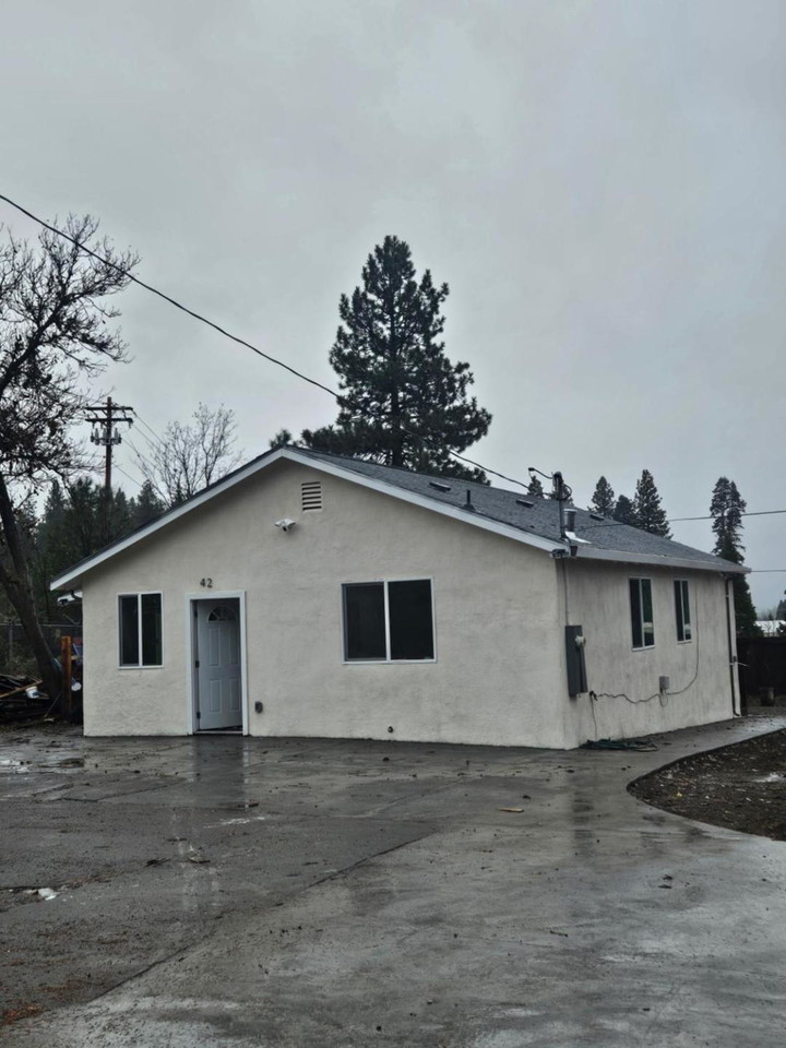 Cute Little House At Mt Shasta - Mount Shasta, CA