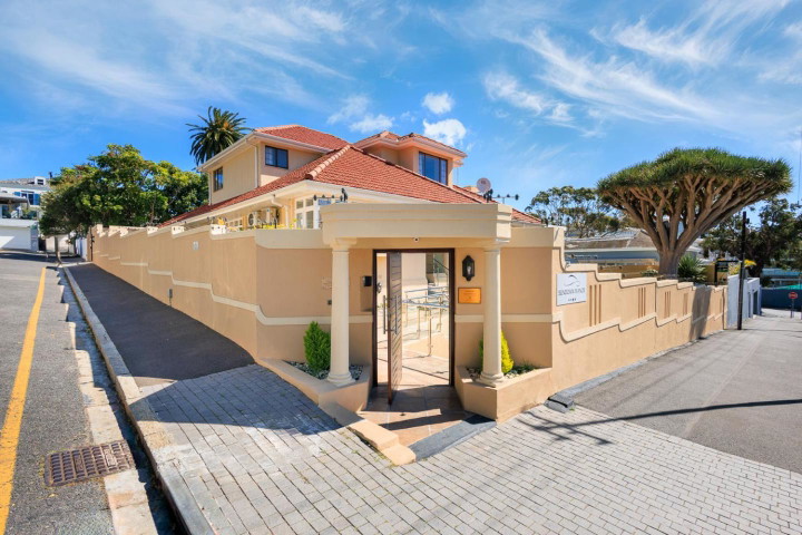 Sundown Manor Guest House - Camps Bay