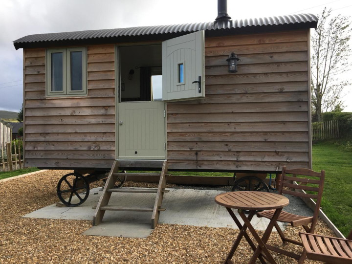 40 Bernisdale - Shepherds Hut - Skye