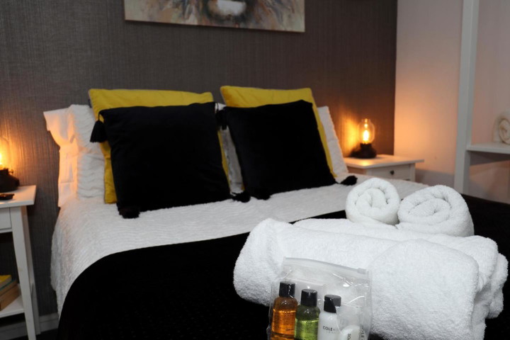 Crescent Apartment - Eastbourne
