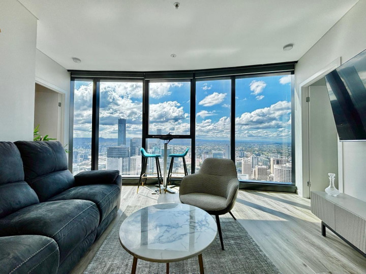 Brisbane's Highest Rated 3 Bedroom Luxury Apartments Above The 61st Floor- Incredible Views In Skytower, Brisbane's Tallest Building -Complimentary Wifi, Drinks, Snacks & Streaming Access - Windsor, Australia