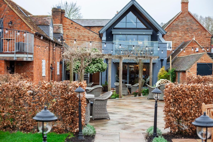 The Bell, Alderminster, Stratford-upon-avon - Brunning And Price - Worcestershire