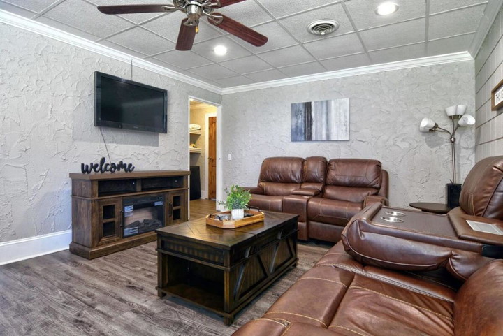 Amazing Cottage - Located On Blue Mile - Close To Gsu! - Statesboro, GA