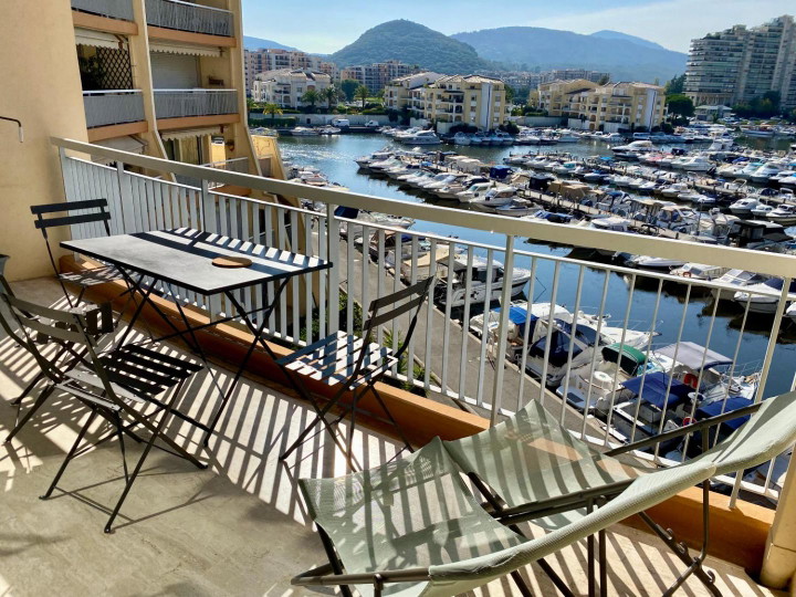 Appartement Lumineux 6 Places Avec Vue Sur Marina - Mandelieu-la-Napoule