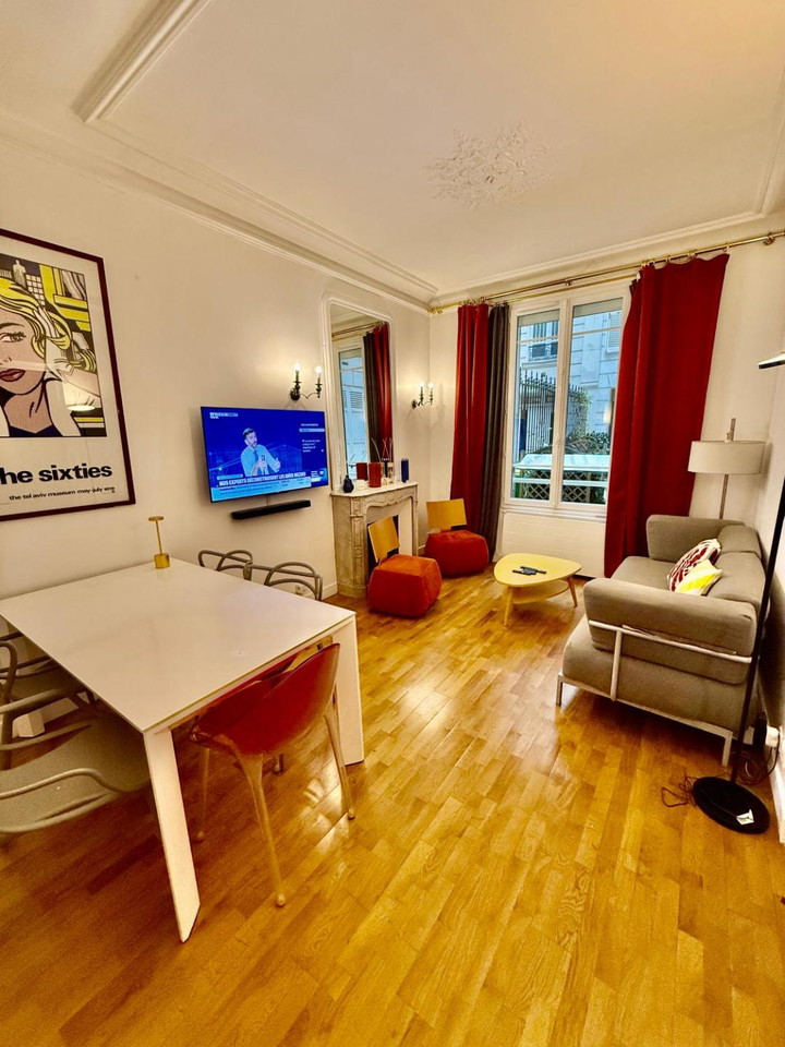 Charming 2 Bedroom With Ac & Huge Terrace - Paris 7e Arrondissement
