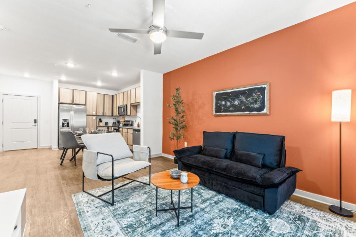 Adeline Apartments 15m To Parks, Pet Friendly, Free Parking By Heavenly Homes - United States