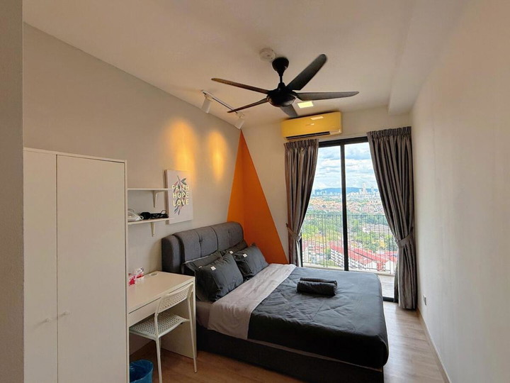 4px 2br Emporis Near Segi Uni, Ioi Mall, Mrt Kd, Thompson Hospital - Subang Jaya