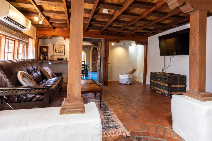 Casa Del Corazón: A Stunning Country Retreat In Santa Fe - Santa Fe, NM