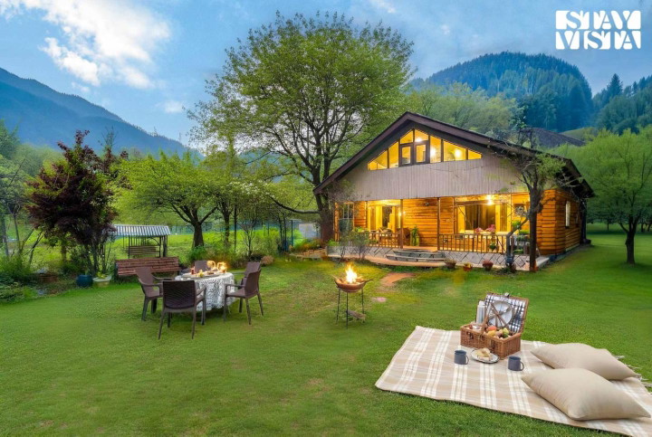 Stayvista's Walnut House - 2bhk With Pet Friendly & Alfresco Dining - Pahalgam