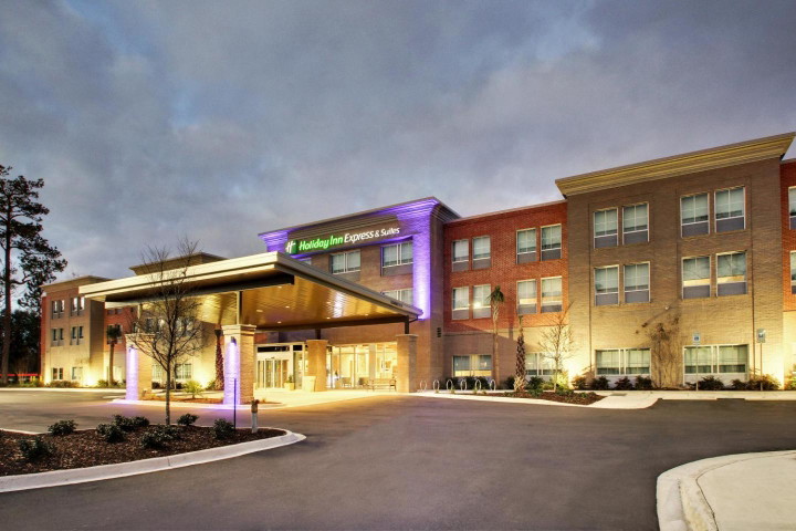 Holiday Inn Express & Suites Charleston Ne Mt Pleasant Us17 By Ihg - Charleston, SC