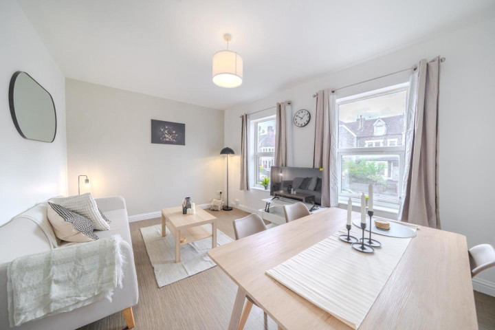 351b Fishponds Road - Bristol