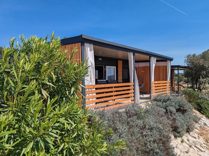 New! Mobile Home Domina Near The Beach With Shared Pool - Murter