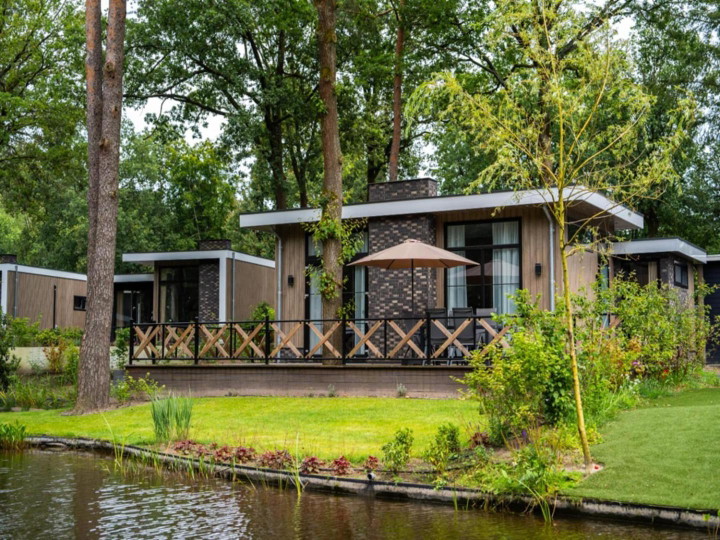 Modern Lakeview Cottage In Veluwe - Apeldoorn
