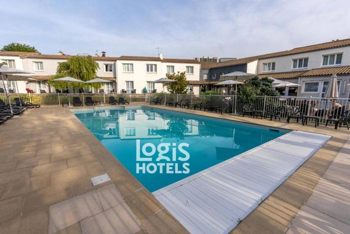 Logis Le Rabelais Hôtel- Restaurant - Spa - Marans
