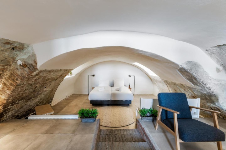 Unique Underground Hotel In Utrecht City Center - Nieuwegein