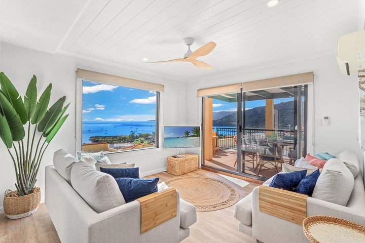 Aquarelle - Airlie Beach