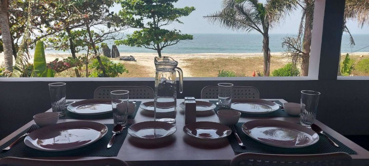 Happy Seas Beach Villa - Kerala