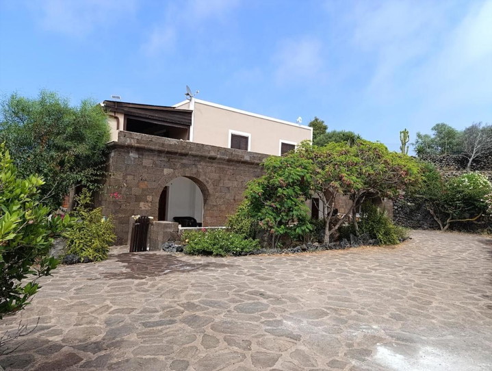 Villa Francesca - Meraviglioso Appartamento In Villa - Pantelleria