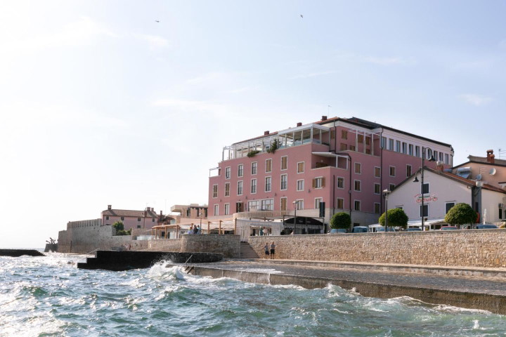 Rotonda Inn Novigrad - Novigrad