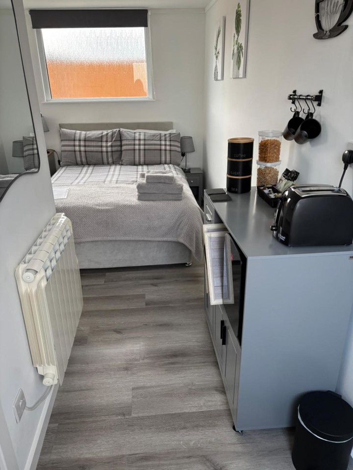 Payne’s Pad - Sandbanks