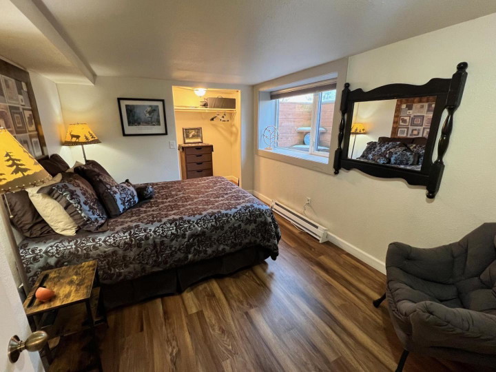 Alaska Tucked Inn - Fairbanks, AK