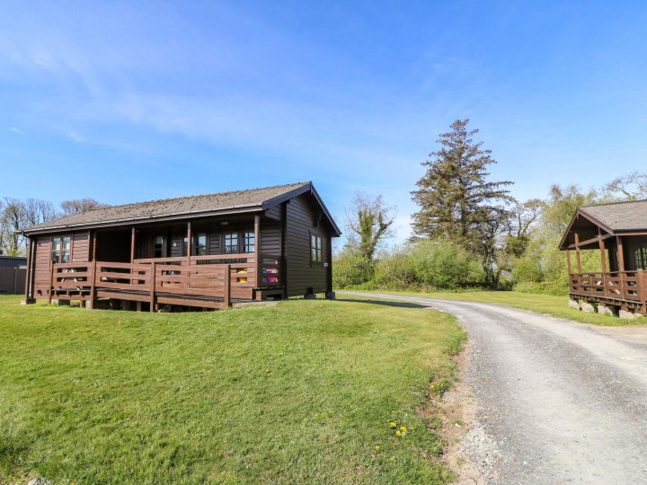 Lodge 1 - Bron Eifion - Criccieth