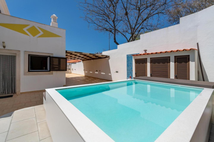 Villa Ancora - Nex To The Beach - Parking - Swimming Pool - By Bedzy - Albufeira