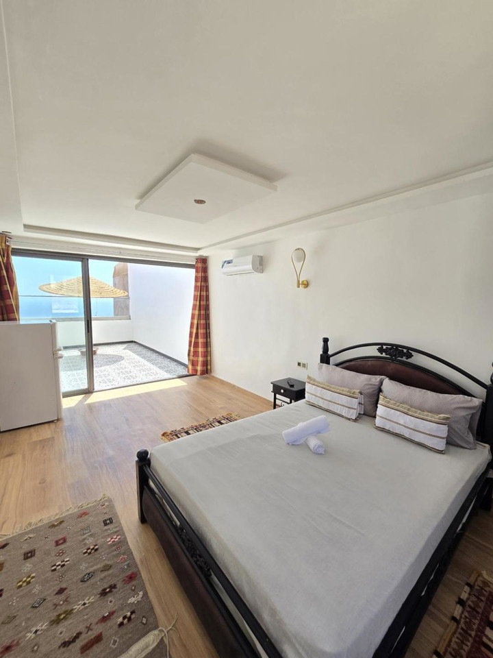 Open Waves Surf House - Agadir