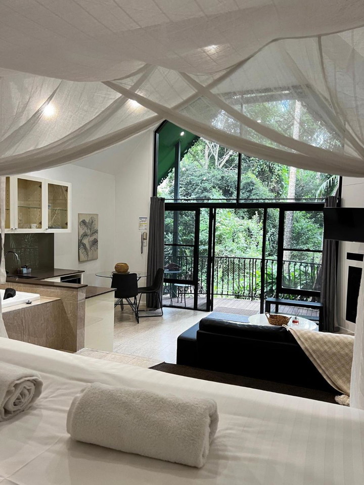 Gallery Walk Chalets - Tamborine Mountain - Gold Coast