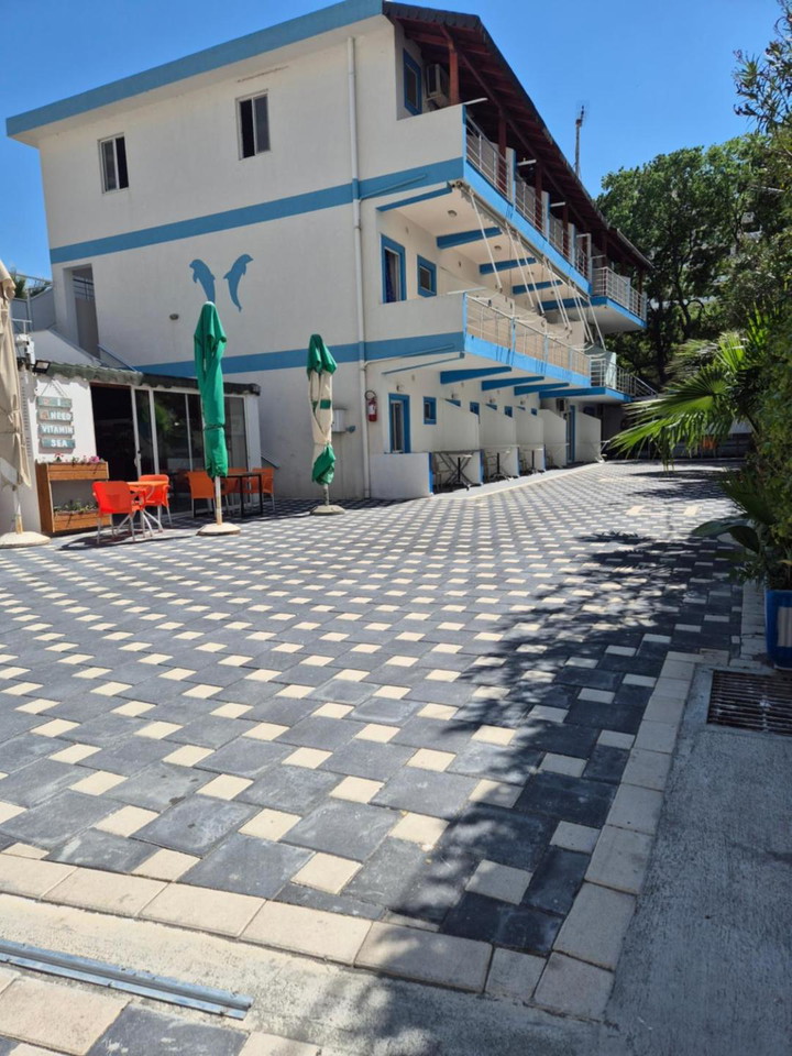 Rooms And Apartments Analipsi - Albania