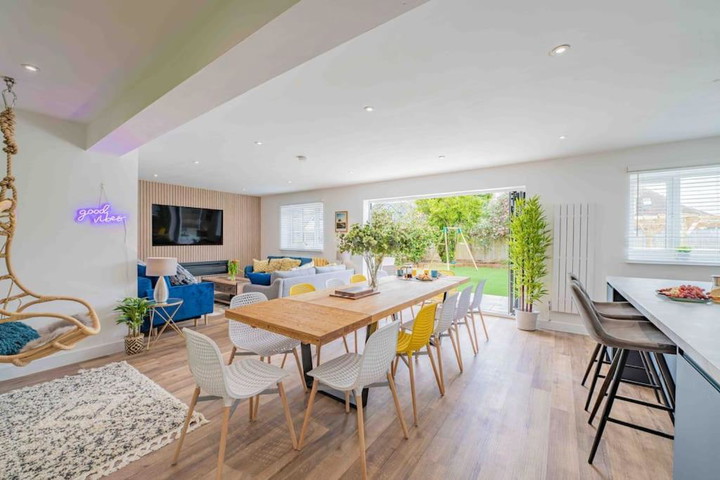 Luxe Ocean+playroom+seascape - Mudeford
