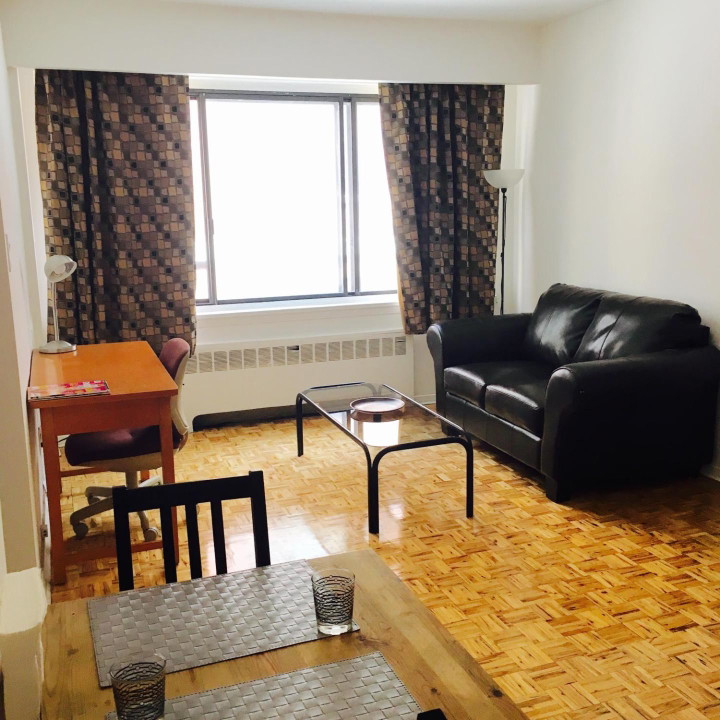 Stylish Montreal Apartment Comfortable Stay In The Golden Square Mile - Montreal