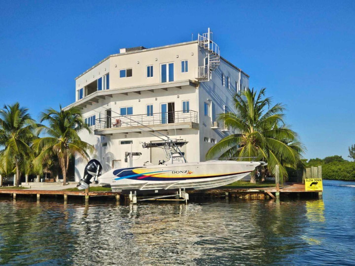 Harbour Place Suites - Placencia