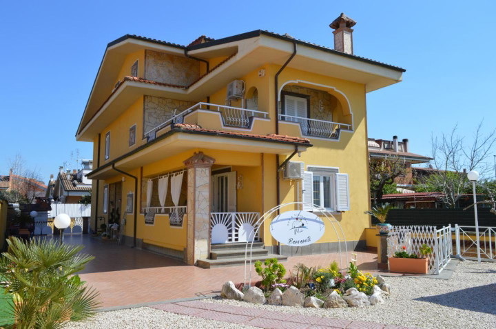 Miu' B&b , Ciampino , Villa Con Piscina E Parcheggio Privato - Frascati